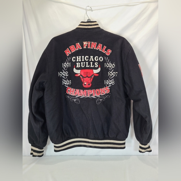 Jackets & Coats | Vintage Rare Chicago Bulls 9s Nba Championships ...